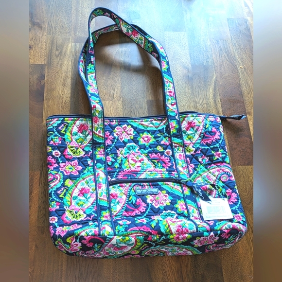 Vera Bradley | Bags | Vera Bradley Villager Petal Paisley Tote ...